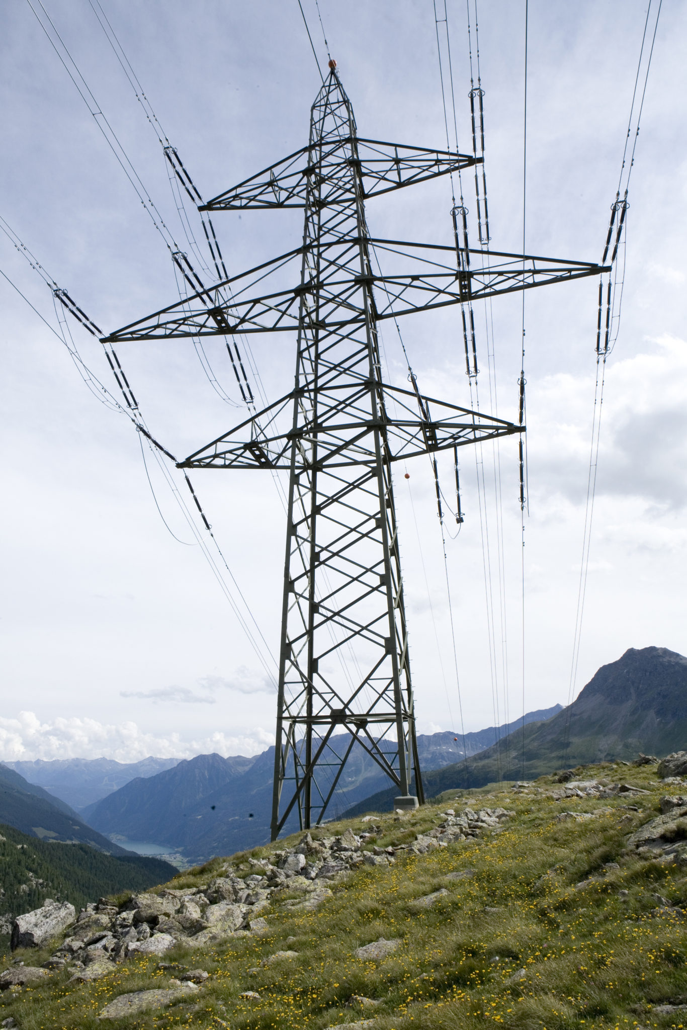 Linee alta e altissima tensione - CTE Spa - Costruzioni Tecno Elettriche